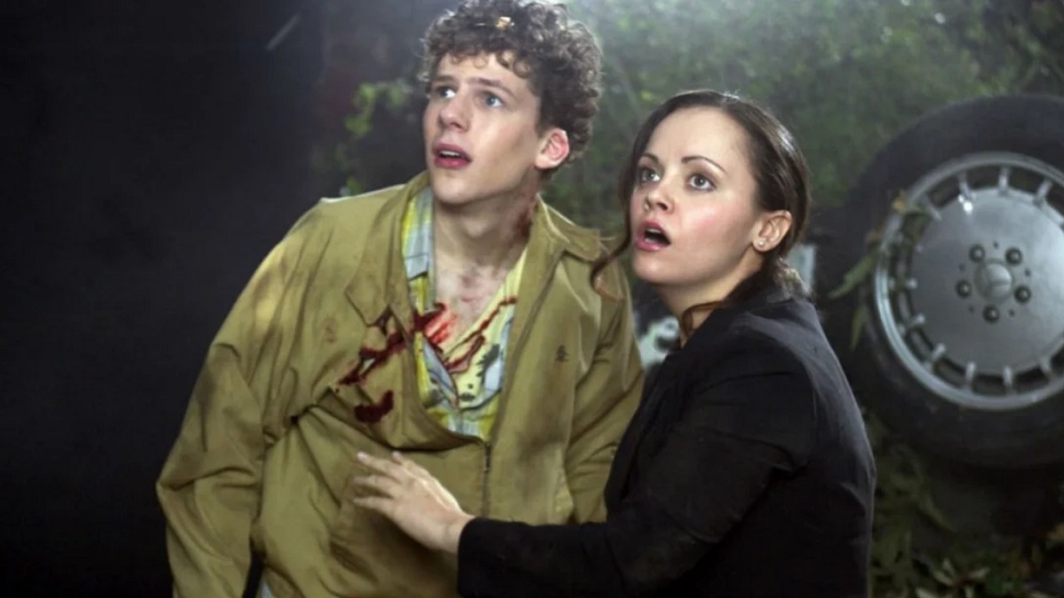 Images Revealed From Unreleased Director’s Cut of Wes Craven’s ‘Cursed'