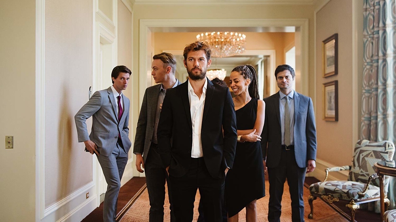 A Polarizing Generational Crime Caper Hijacks the Streaming Charts