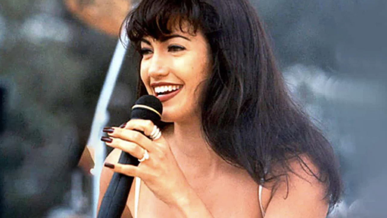 Jennifer Lopez Celebrates 25 Years of ‘Selena’