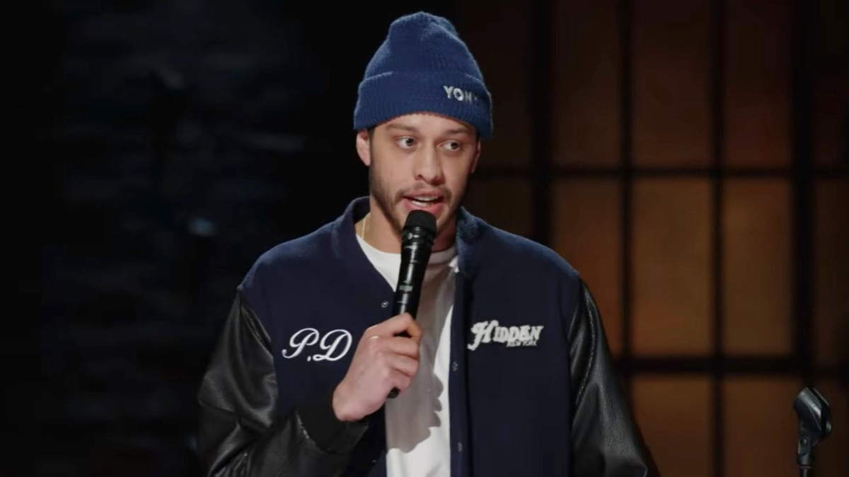 Pete Davidson Jokes About Kanye West During Netflix Comedy Festival
