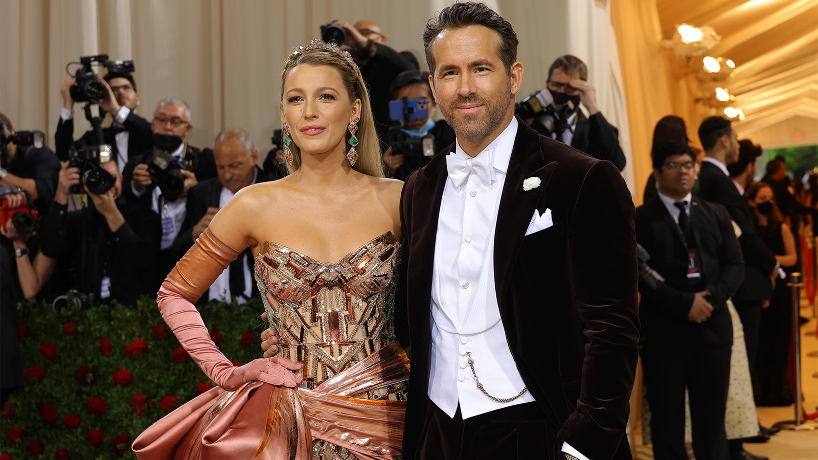 New Exclusive Interview Clip Shows Ryan Reynolds Gushing Over Blake Lively