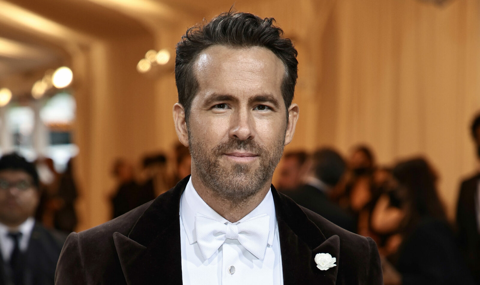 Ryan Reynolds Celebrates Mother's Day With A Hilarious Cocktail Recipe