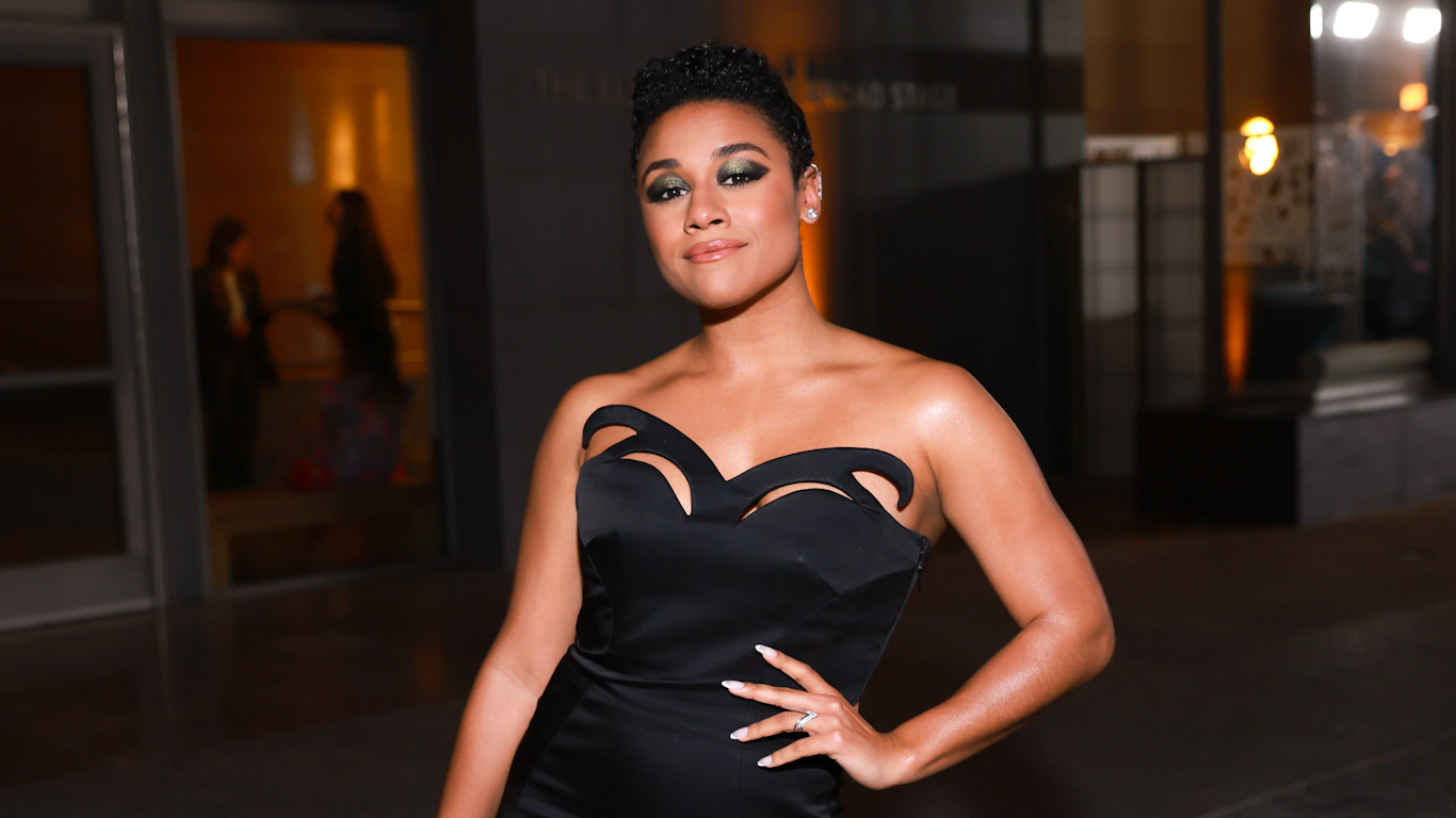 ‘Westside Story’ Star Ariana DeBose Urges ‘Fighting for Our Rights’