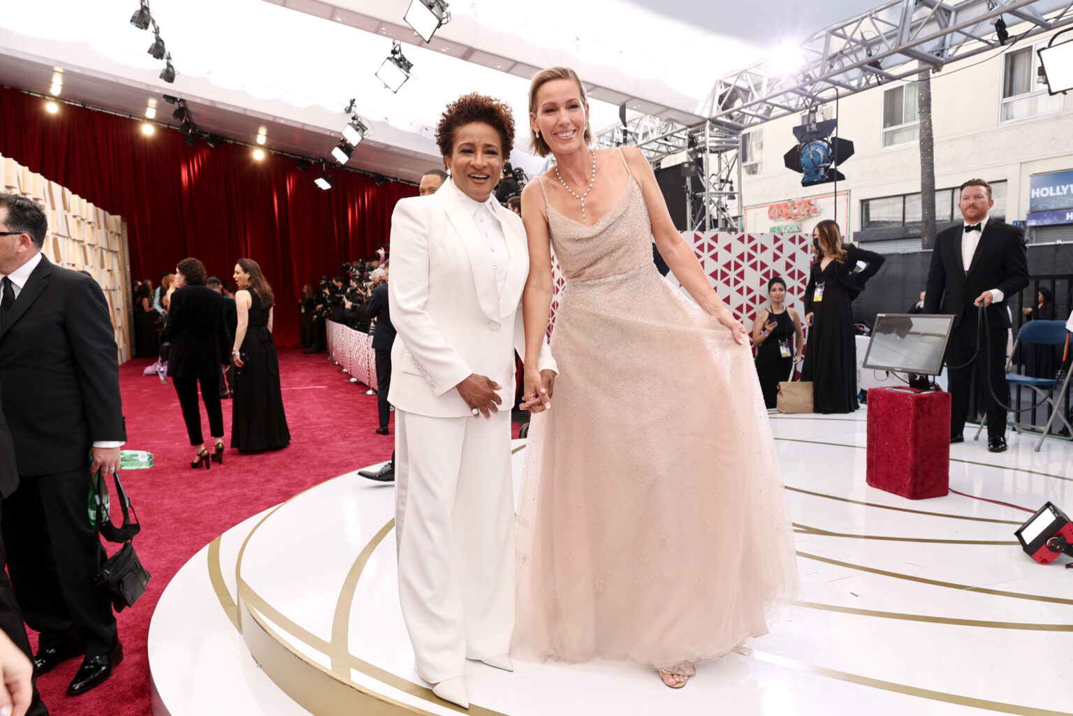 Who is Alex Sykes? What To Know About Wanda Sykes's Wife.