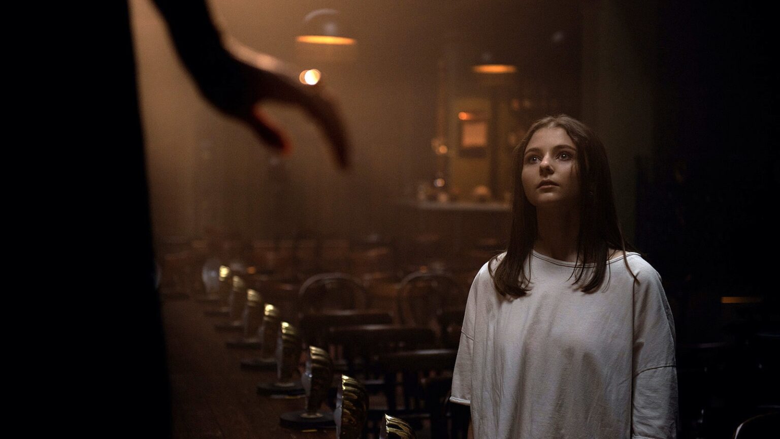 A Psychedelic Psychological Horror Flop Trips Out the Top 5 on Streaming