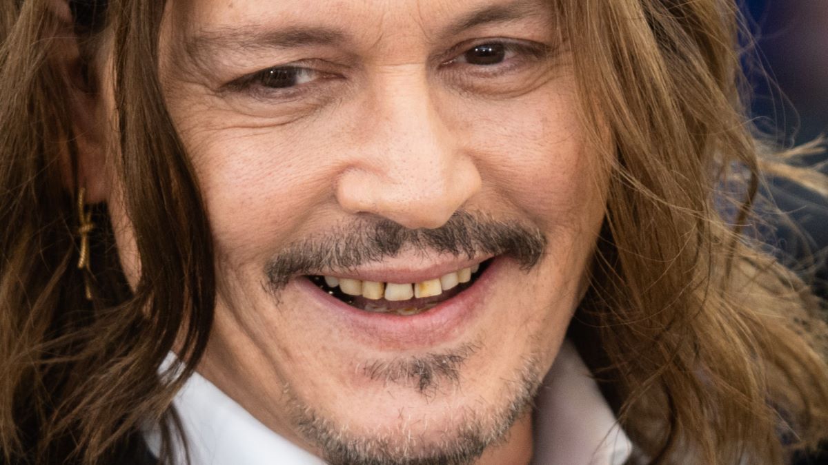 What Happened To Johnny Depp's Teeth?