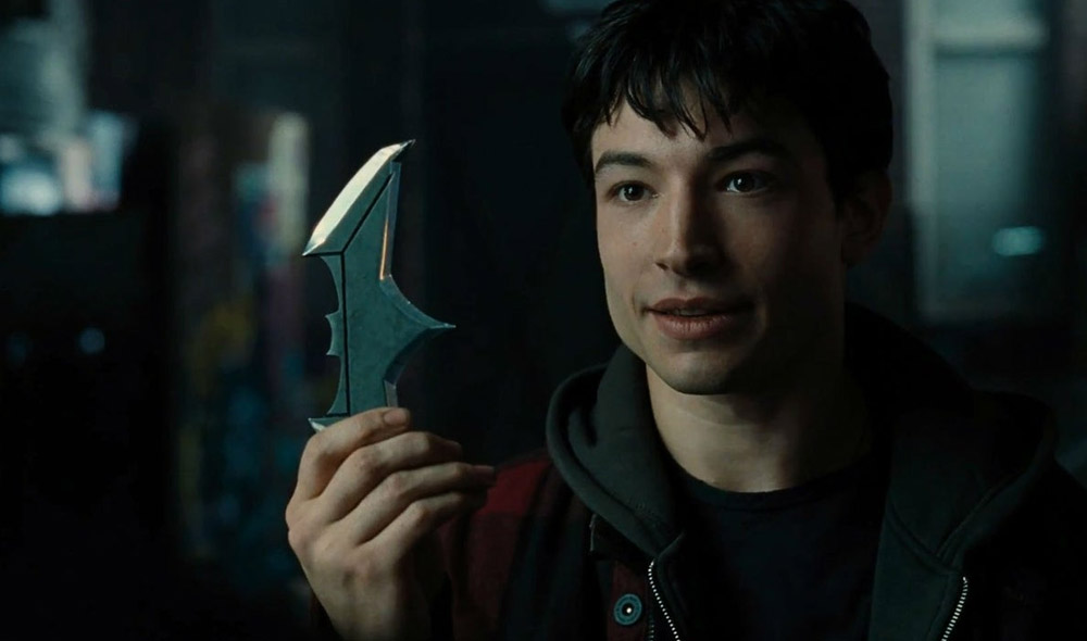 10 Best Batman Onscreen Batarangs, Ranked