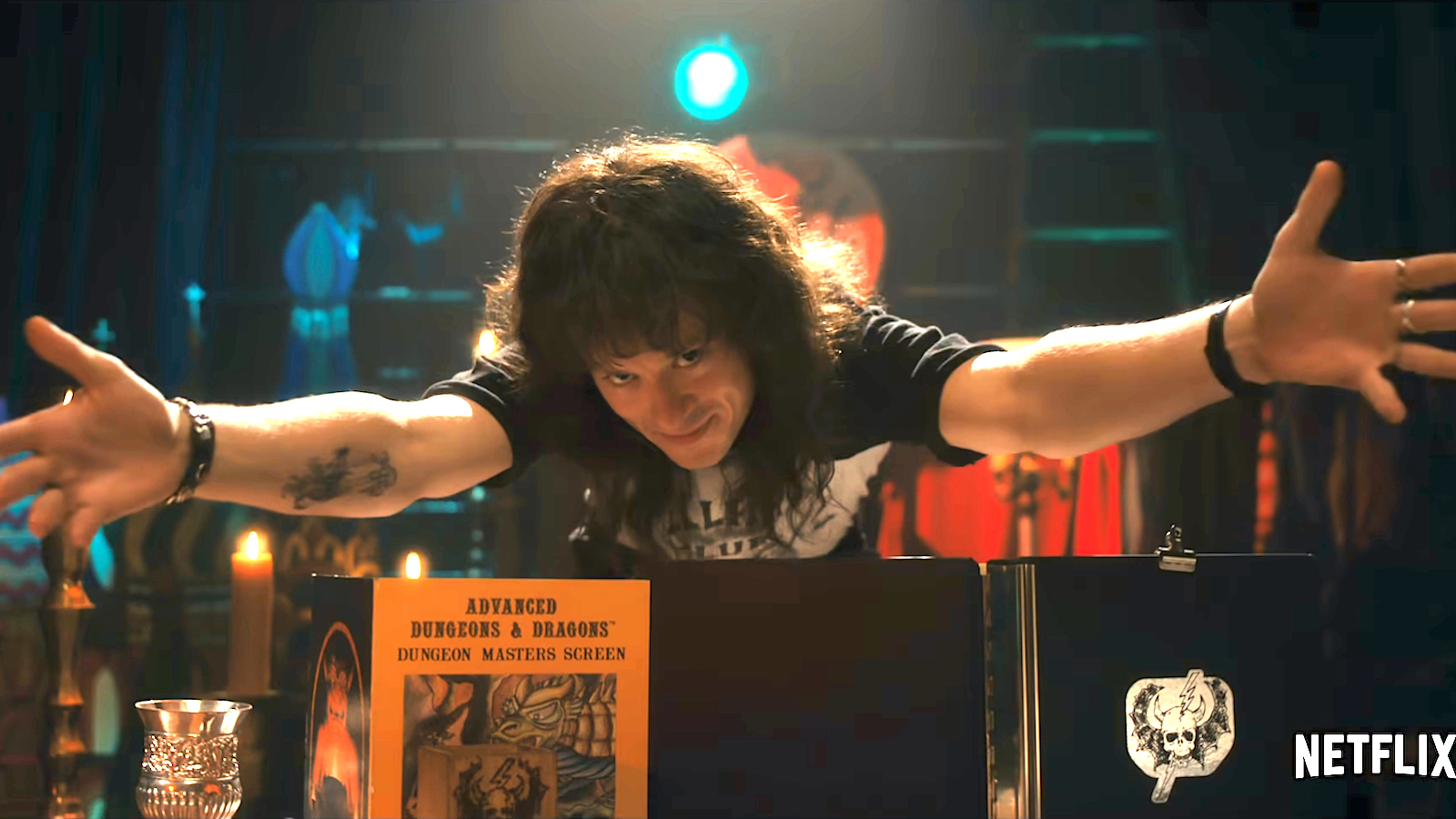 Joseph Quinn Comments on Drama Between ‘Stranger Things’ Co-Star and ...