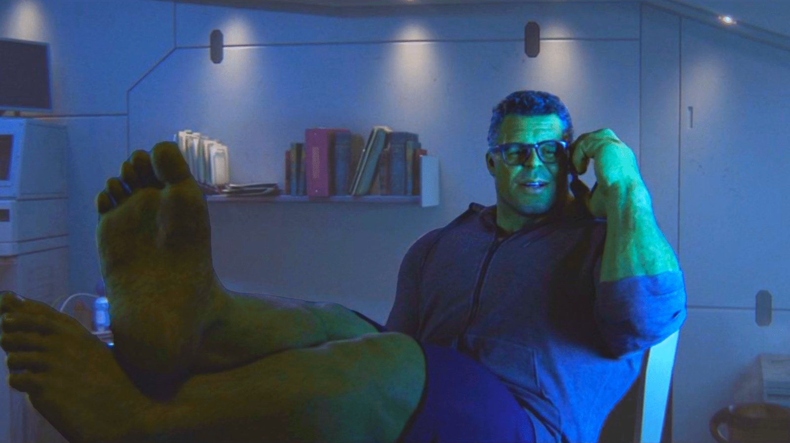 MCU Fans Discuss What Bruce Banner’s Doing Off-World During ‘She-Hulk'