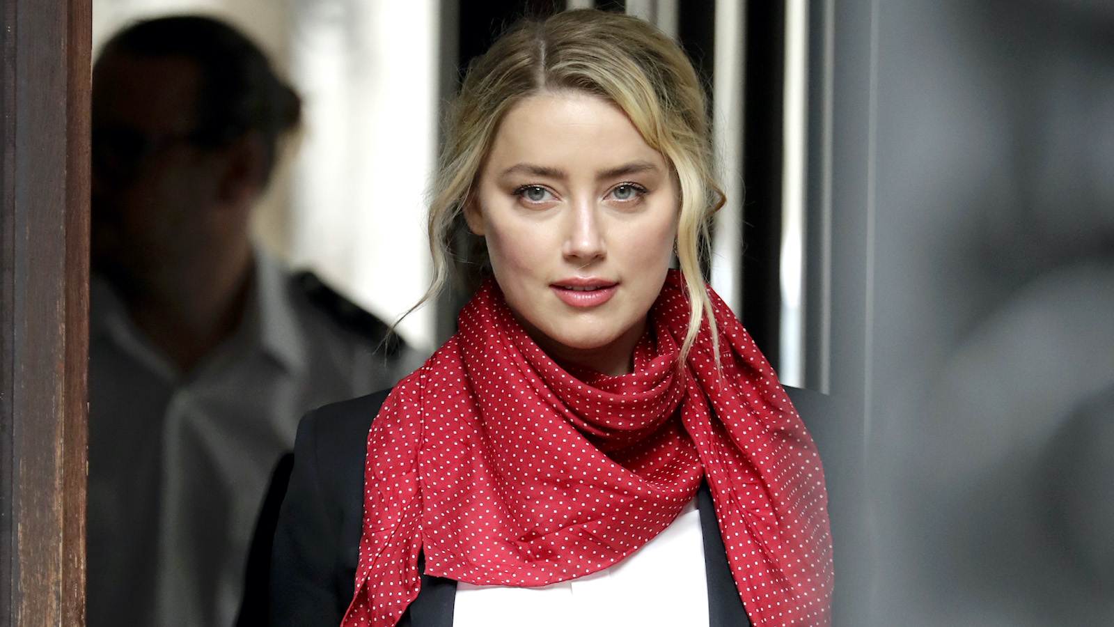 Amber Heard Goes Wild West With New Pseudonym in Spanish Mansion