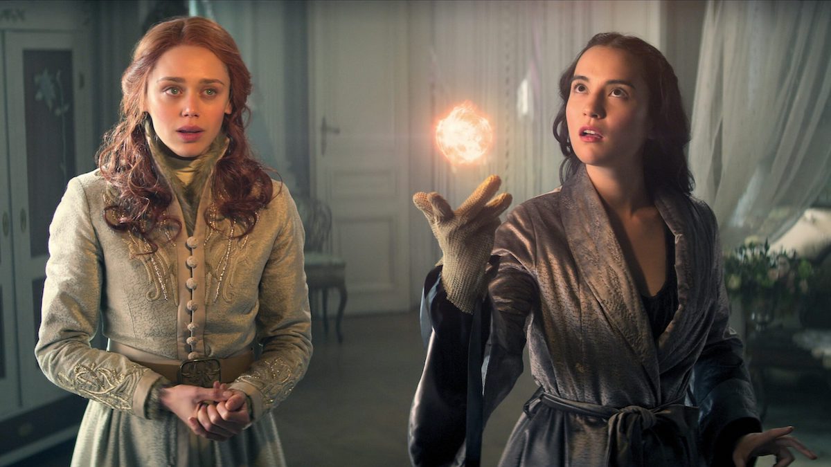 'Shadow and Bone': Why Does Alina's Hair Color Change From Season 1 to ...