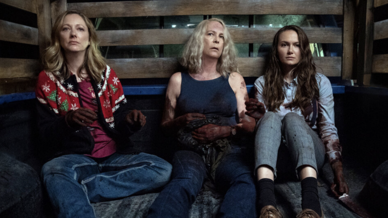 'Halloween Ends' Box Office Projections Hint That Nobody's Watching It ...