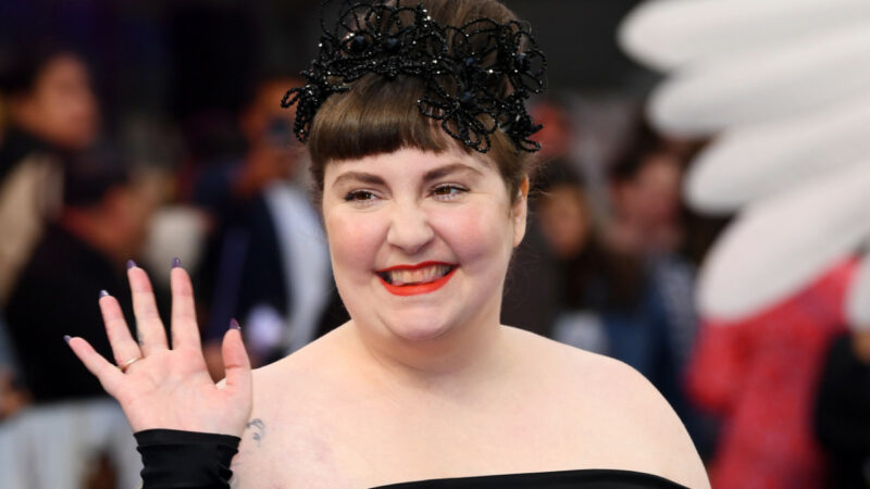Lena Dunham Dragged bBy LGBTQ Community After Cringe NYC Pride Parade Tweet