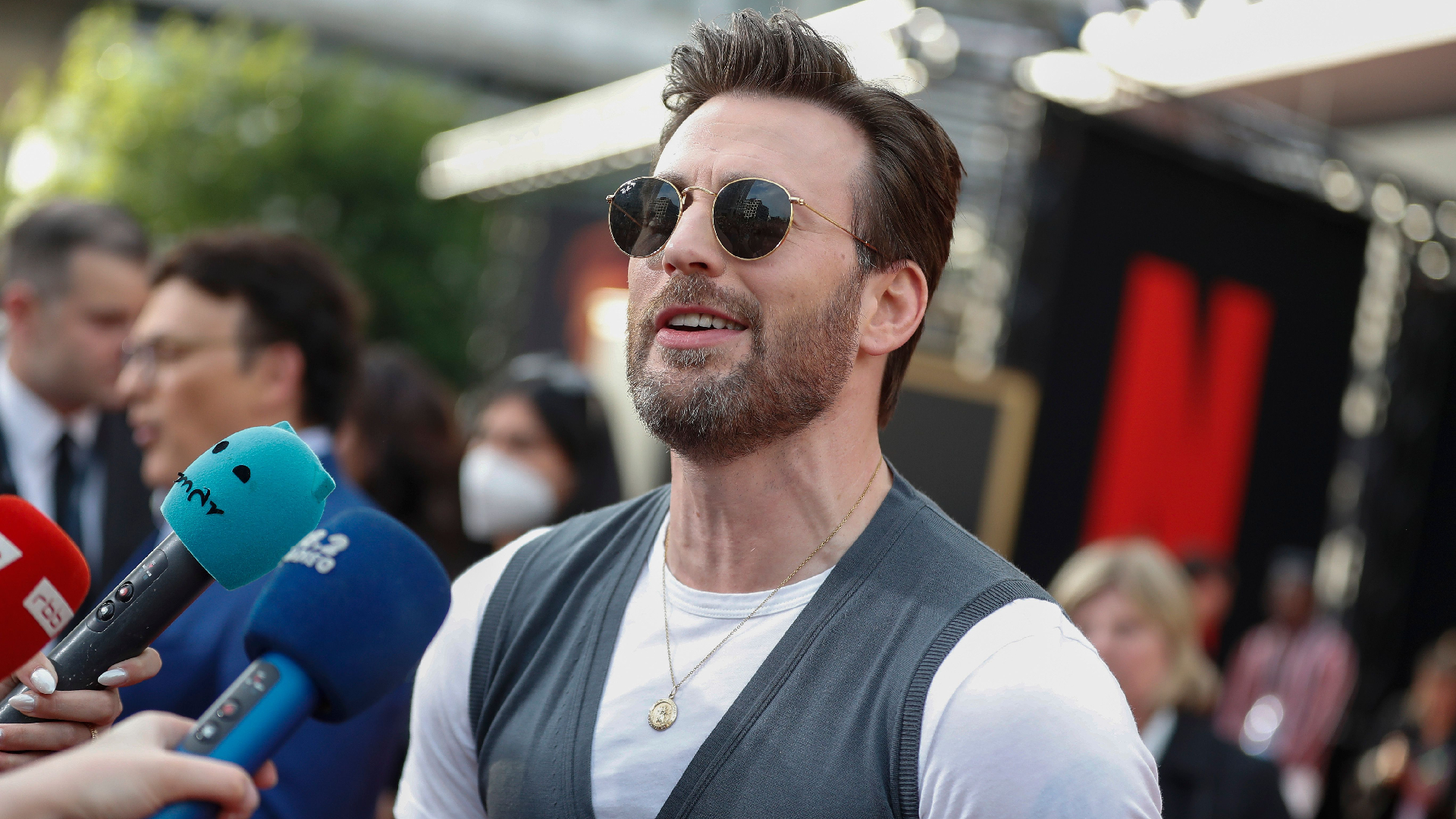 MCU Fans Are Freaking Out Over Chris Evans' Chest Tattoos – We Got This ...