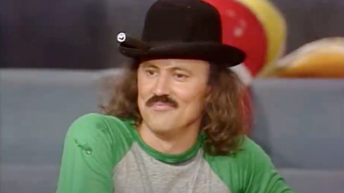How Many Comedy Specials Did Gallagher Have? Here Are the Ones ...