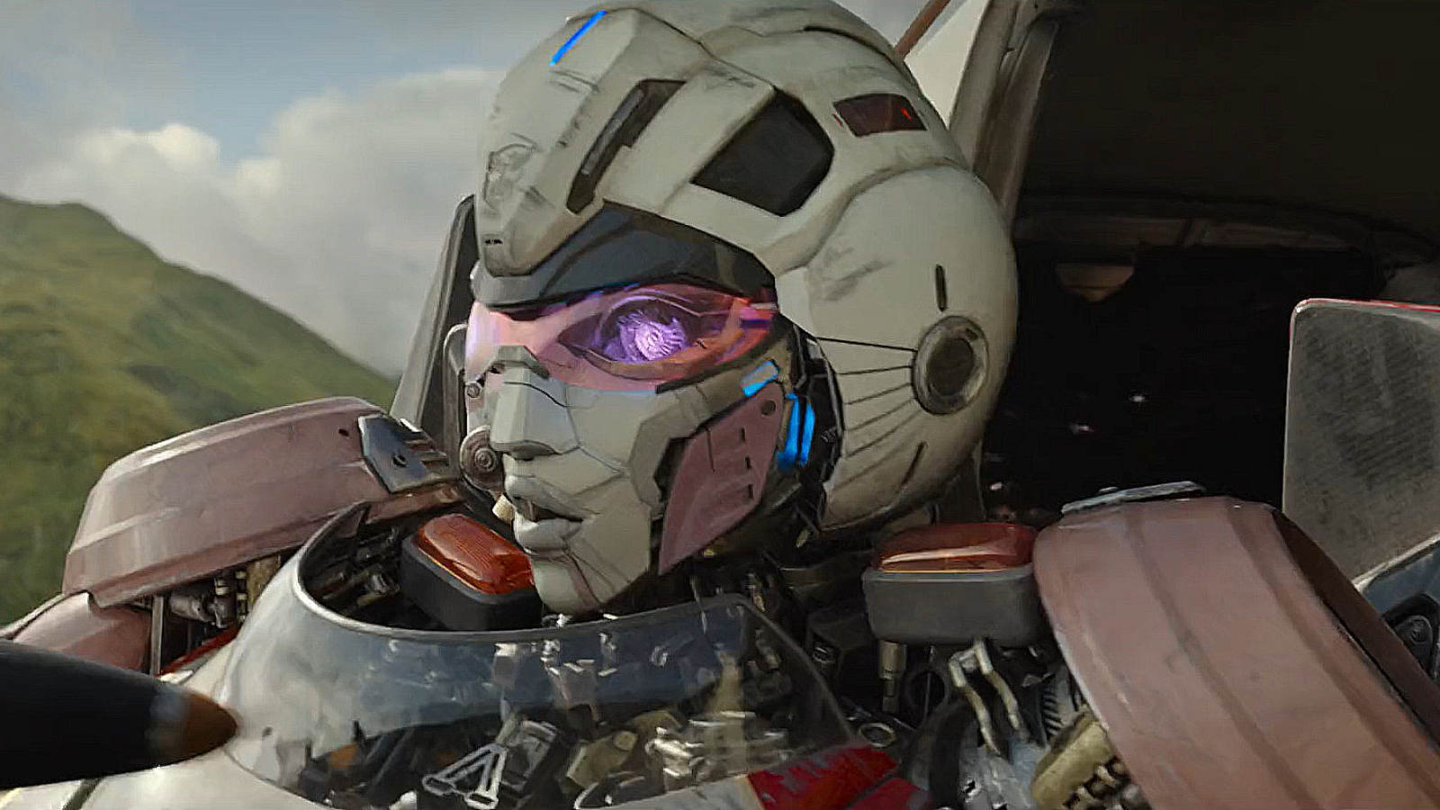 ‘Transformers: Rise of the Beasts’ Introduces First Canonically ...