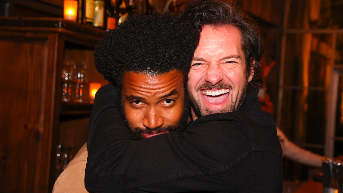 Latest ‘Yellowstone’ News: Ian Bohen Talks Love on the Ranch With ...