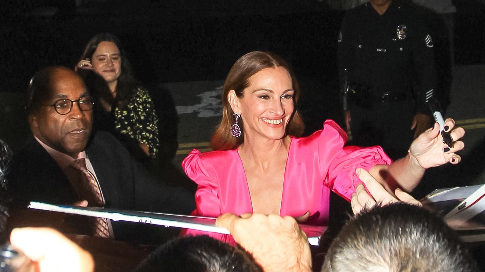 Fake Reports of Julia Roberts’ Death Are Circulating Around Facebook