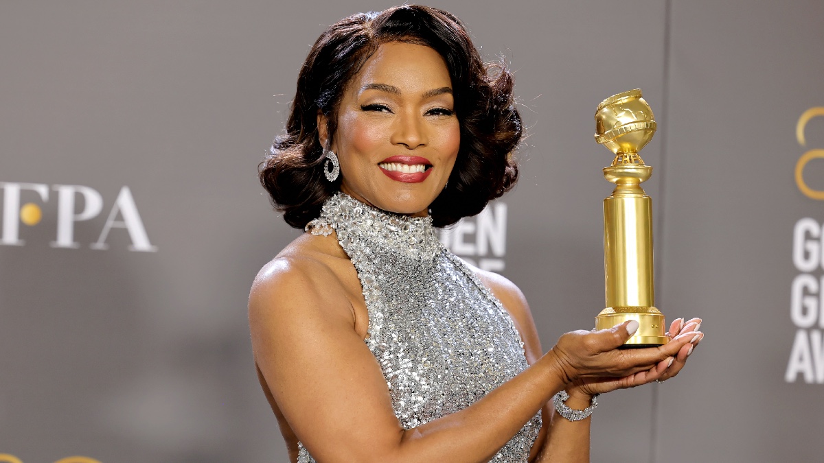 Courtney B. Vance Adorably Supported Angela Bassett During Her Golden ...