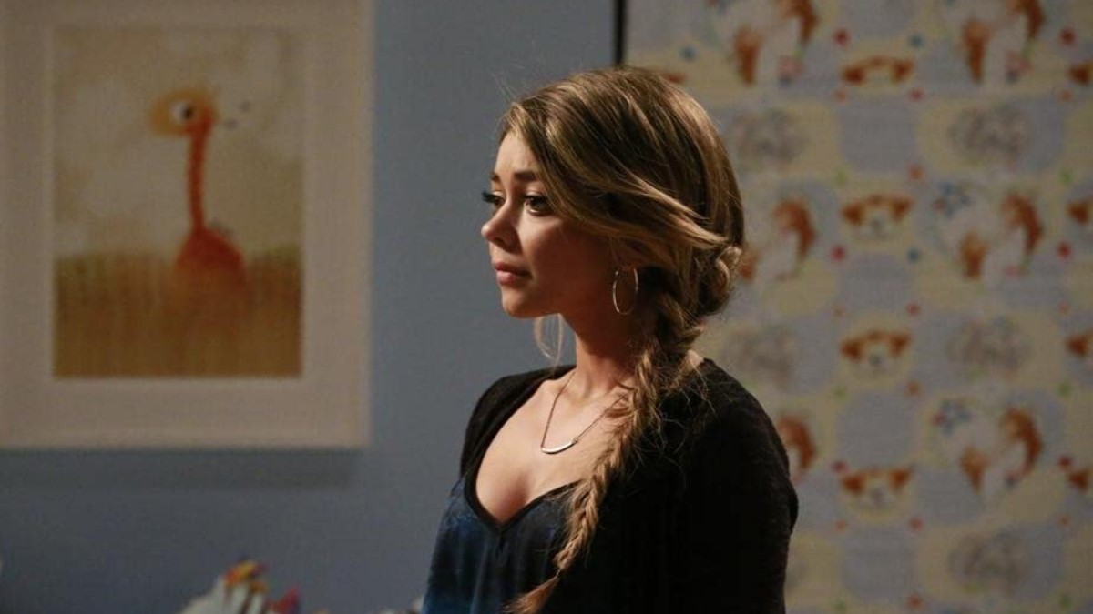 Who Is ‘Love Island’ USA Host, Sarah Hyland?