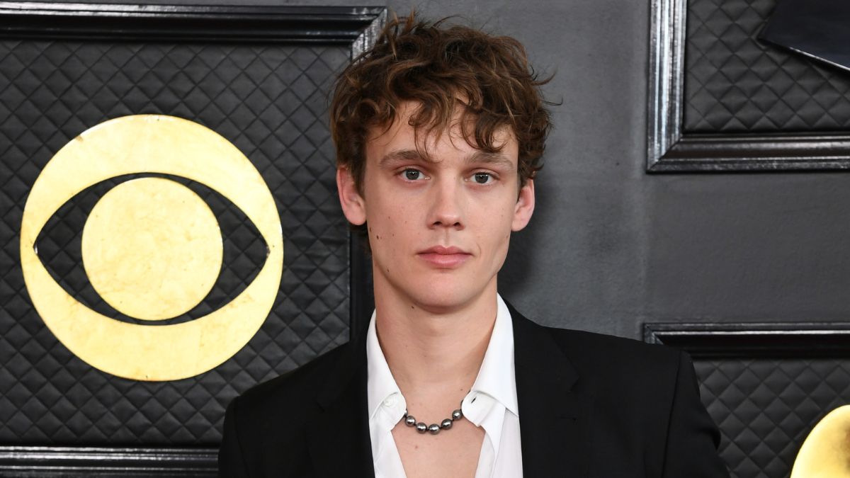 ‘Wednesday’ Star Hunter Doohan Rocks Vampire Chic at the 2023 Grammys