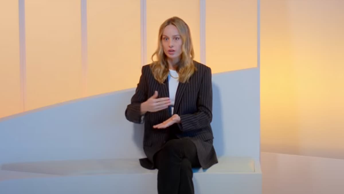 Brie Larson Is Here to Remind You That She’s a Singer and, Yes, Owns an ...