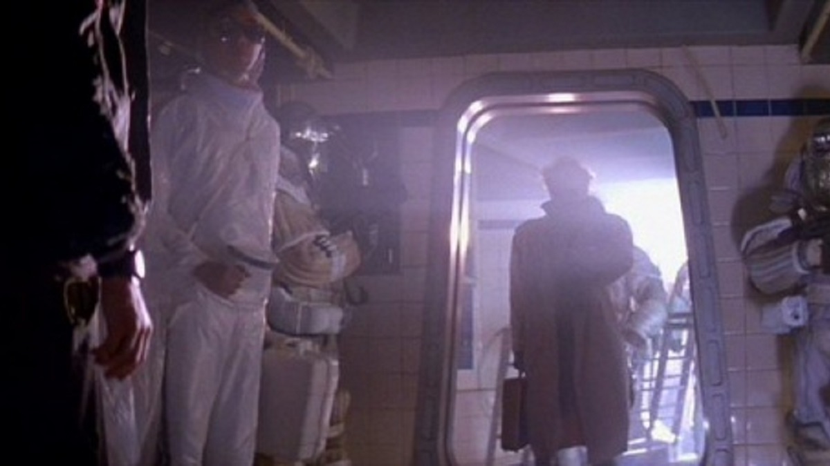 A Sci-Fi Sequel Disowned by Its Director Wakes From Streaming Stasis