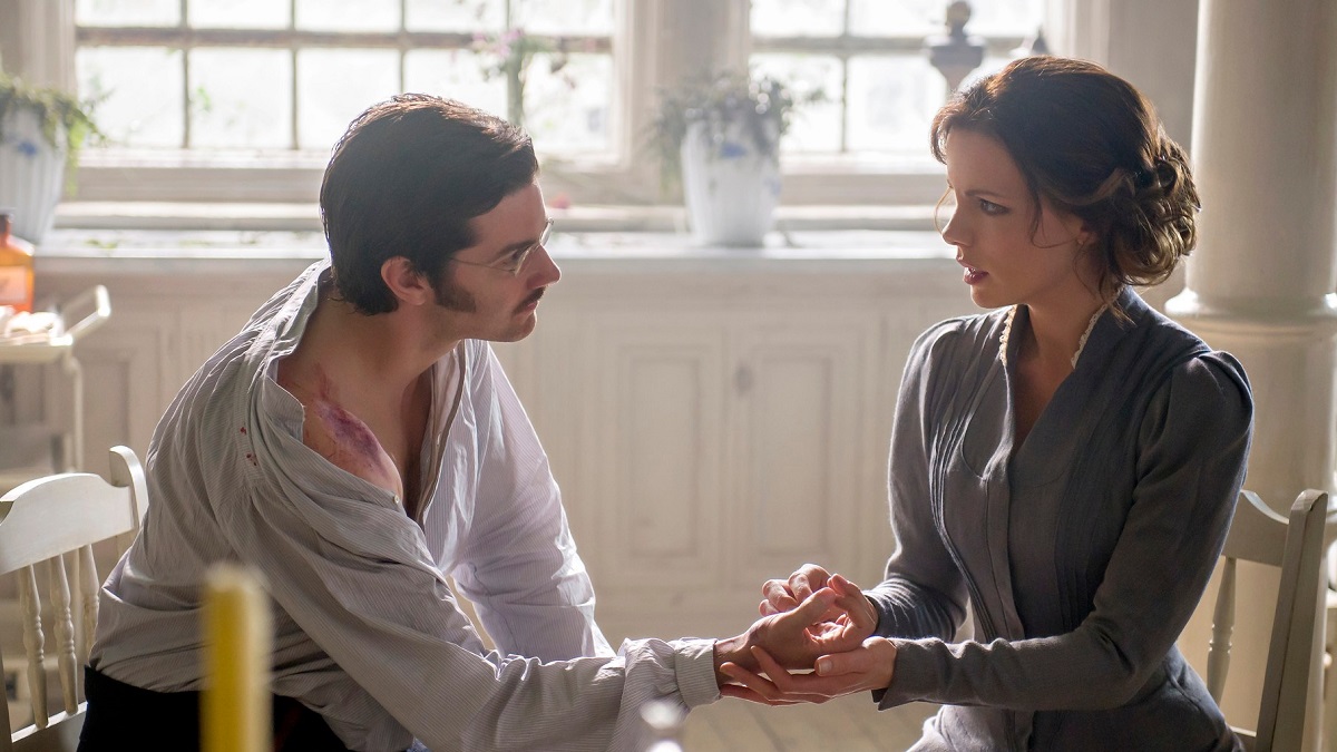 An All-Star Gothic Horror Finds the Inmates Running the Streaming Asylum