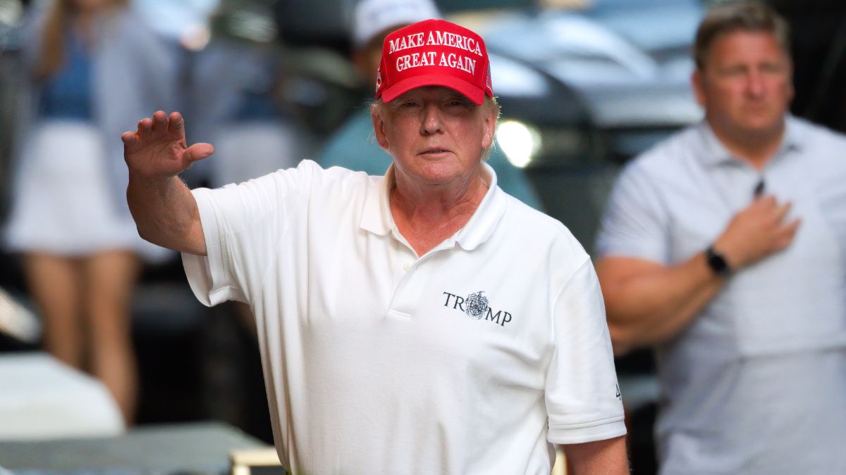 Donald Trump Might Soon Ditch America for His Next Unhealthy Obsession ...