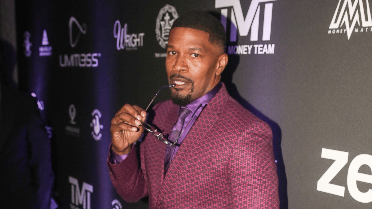 Jamie Foxx Still Recovering as Friends and Family Visit Rehab Facility