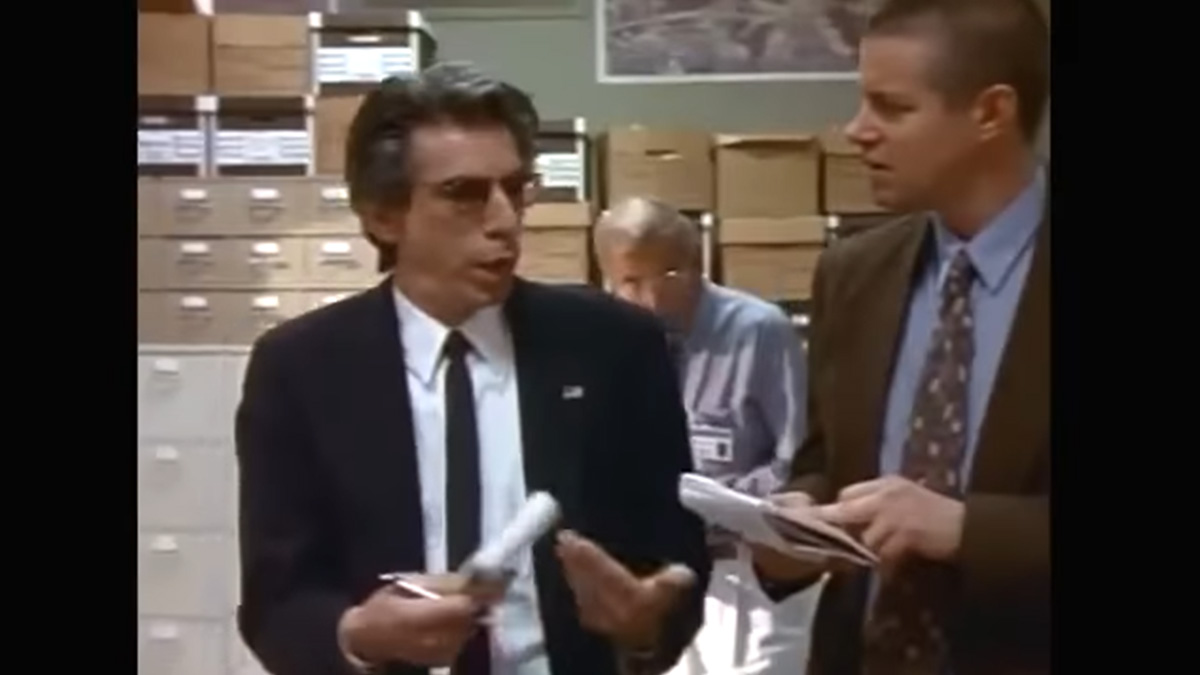 The 10 Best Detective John Munch Quotes From ‘Law & Order: SVU ...