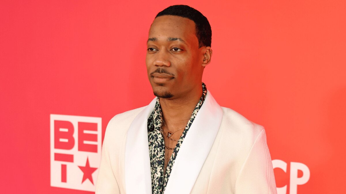 Tyler James Williams Cautions Against Speculating About Sexuality ...