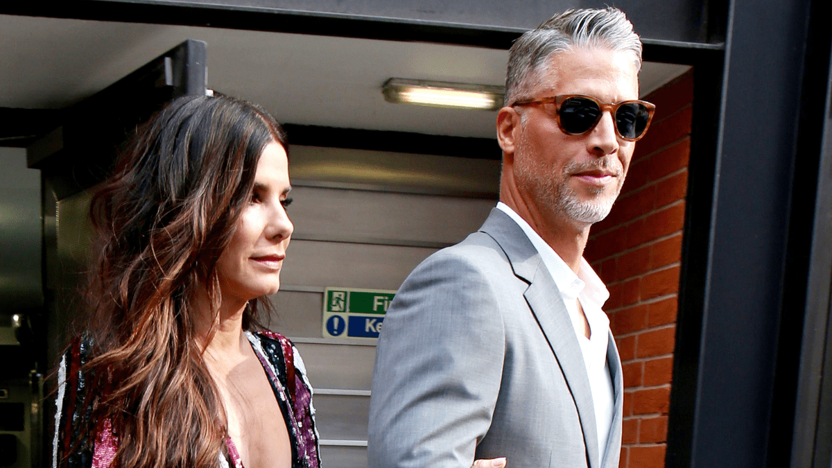 Sandra Bullock Dating and Marriage History: Ryan Gosling, Jesse James, Bryan Randall, and More