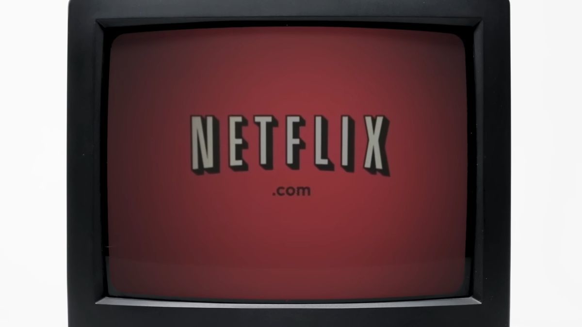 Netflix Is Sending Its Oldest Subscribers 10 Bonus DVDs Before the ...
