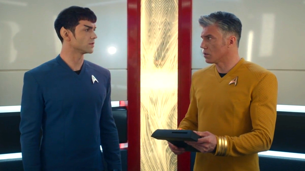 ‘Star Trek’ Uniform Colors, Explained