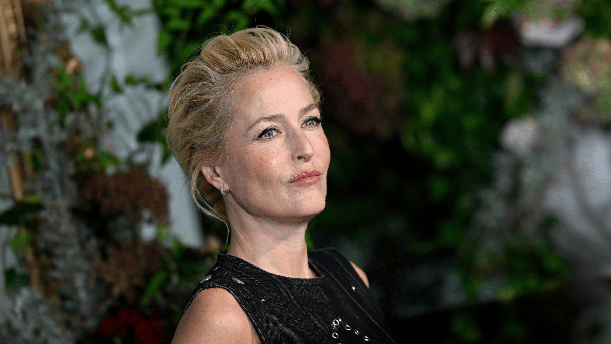 Community Notes Be Damned, Gillian Anderson Wins The ‘Girl Dinner ...