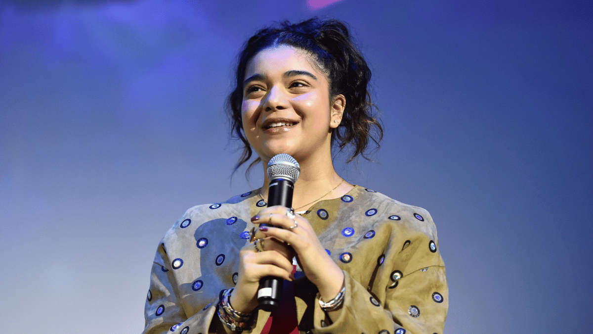 Iman Vellani Says Her ‘Ms. Marvel’ Comic Idea Came to Her in a Billy ...