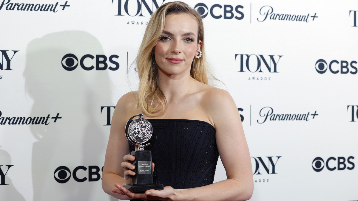 Don't Make That Bet on Jodie Comer Being the First Female James Bond