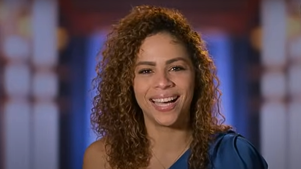 Who Is ‘Love Is Blind’ Star Lydia Velez Gonzalez? Her Age, Birthday ...