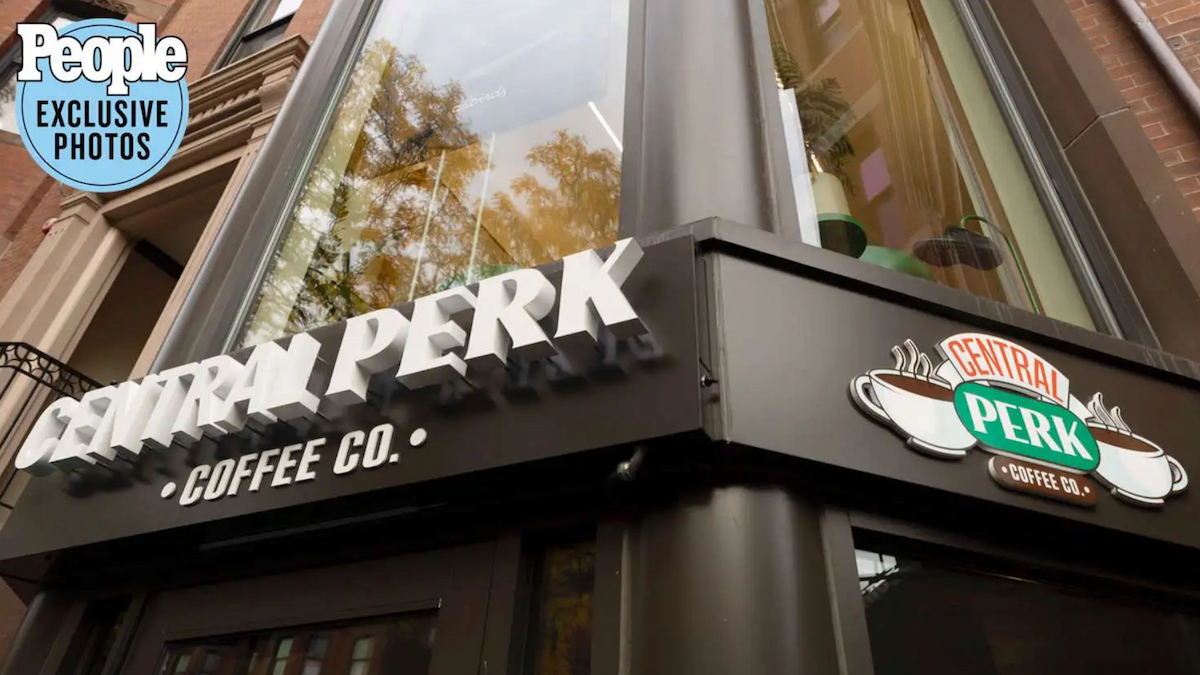 The First Permanent Central Perk Coffee Shop From 'Friends': Location ...