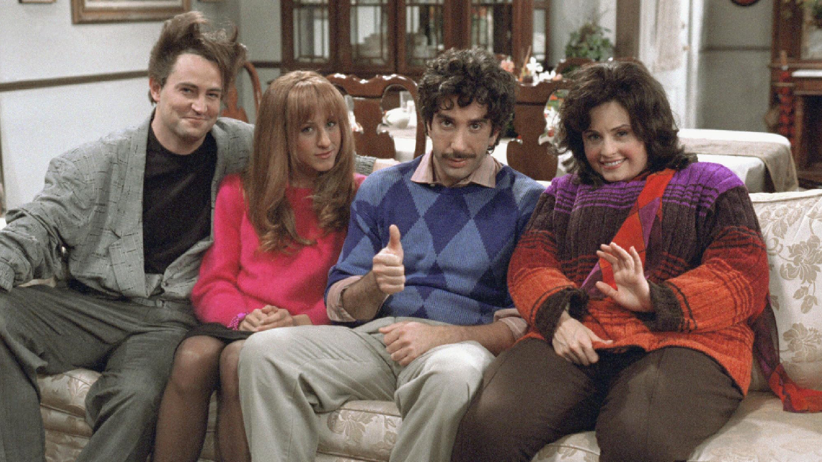 In What Episode of ‘Friends’ Does Monica Have a Turkey on Her Head?