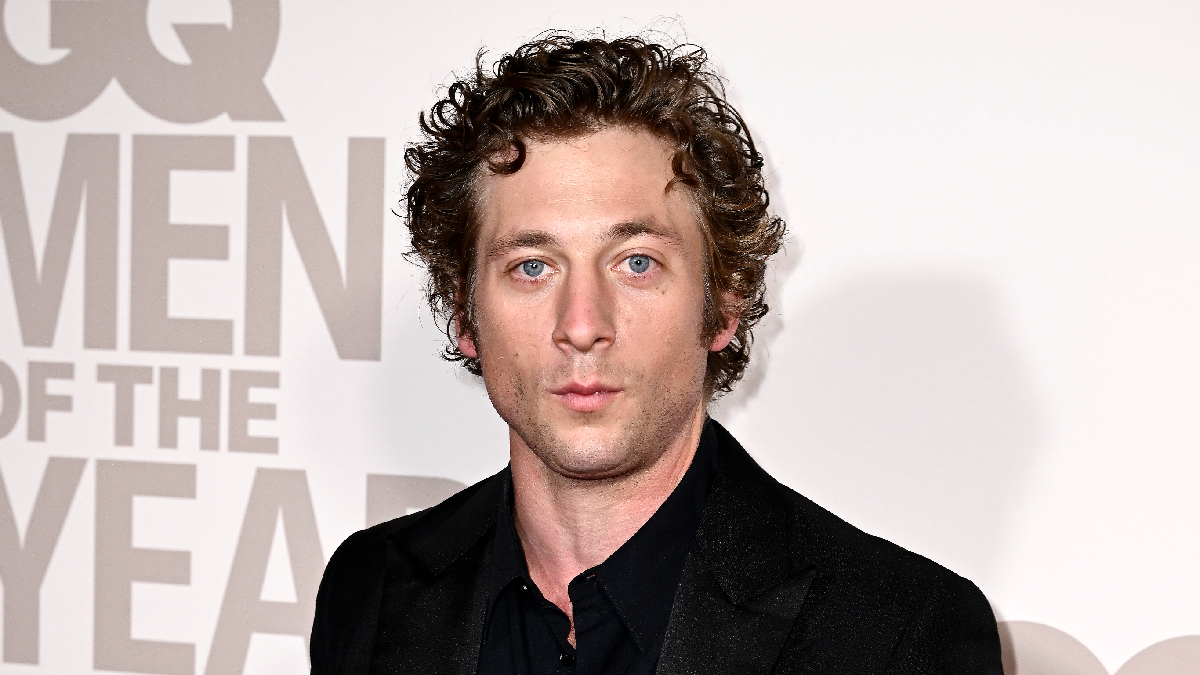 Is Jeremy Allen White Married? The ‘The Bear’ Star’s Relationship ...