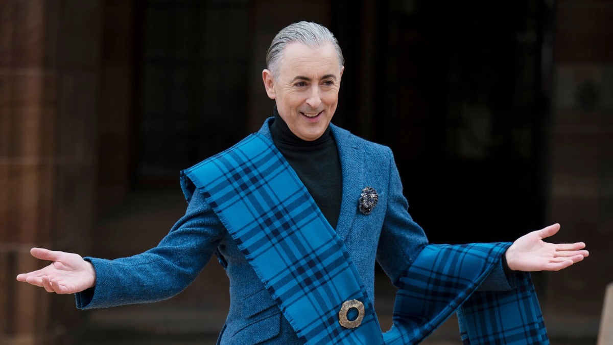 Alan Cumming's Most Dazzling 'The Traitors' Outfits, Ranked