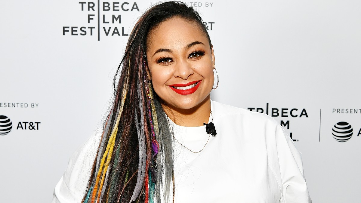 Who Is Raven-Symoné and Why Does She Deserve a 'Disney Legends' Award ...
