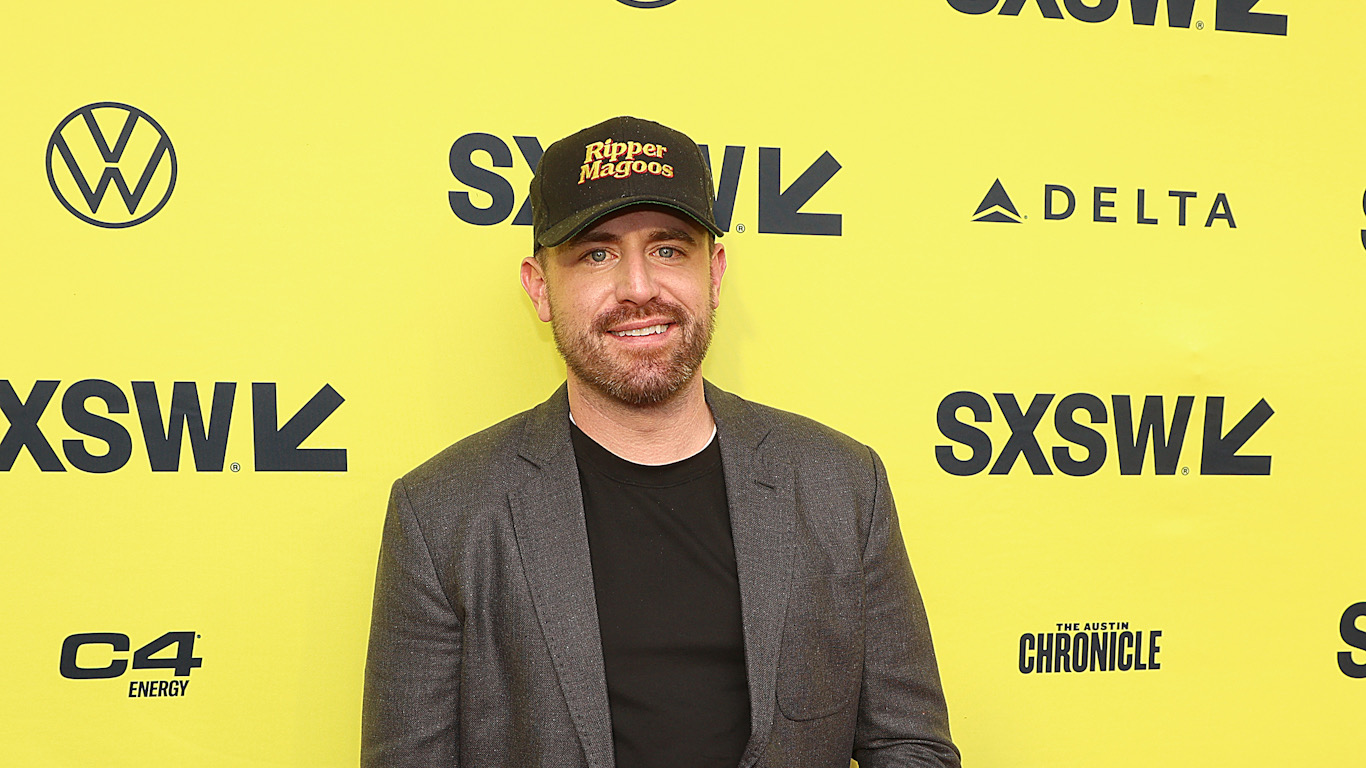 Who Does Bob Menery Play in ‘Road House?'