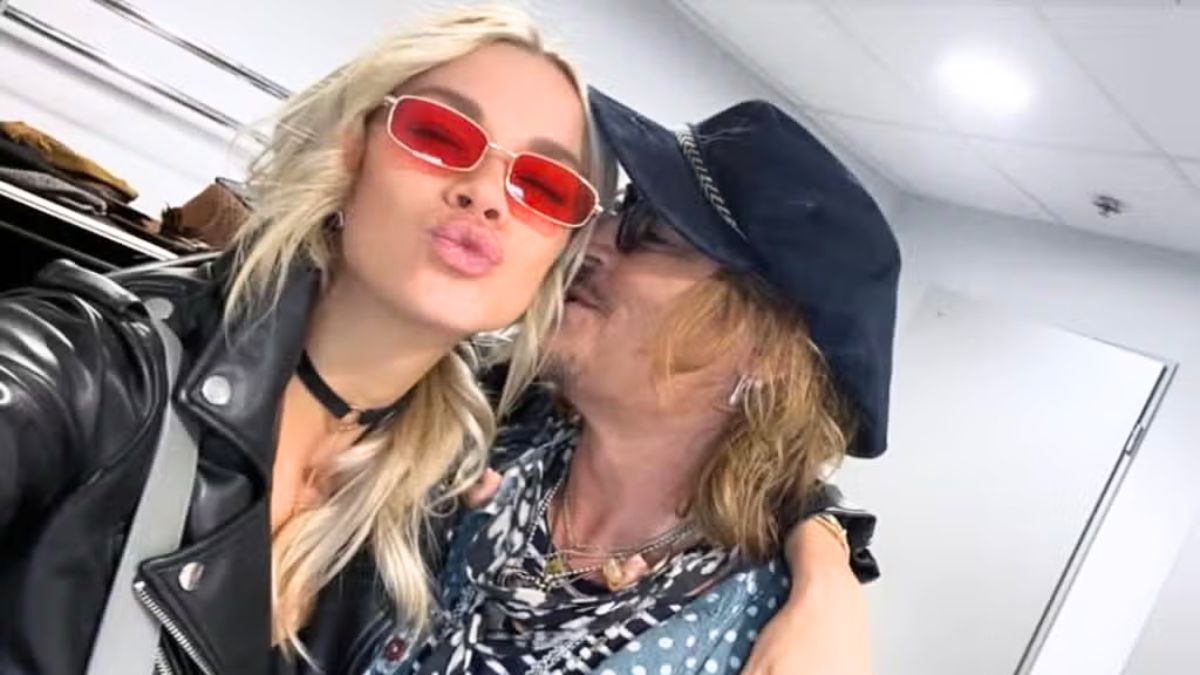 Johnny Depp Takes a Page Out of Leonardo DiCaprio’s Book With His New ...