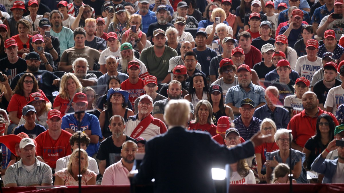 'He Possesses The Charisma Of A Deceased Moth': A MAGA Moron Tried To ...