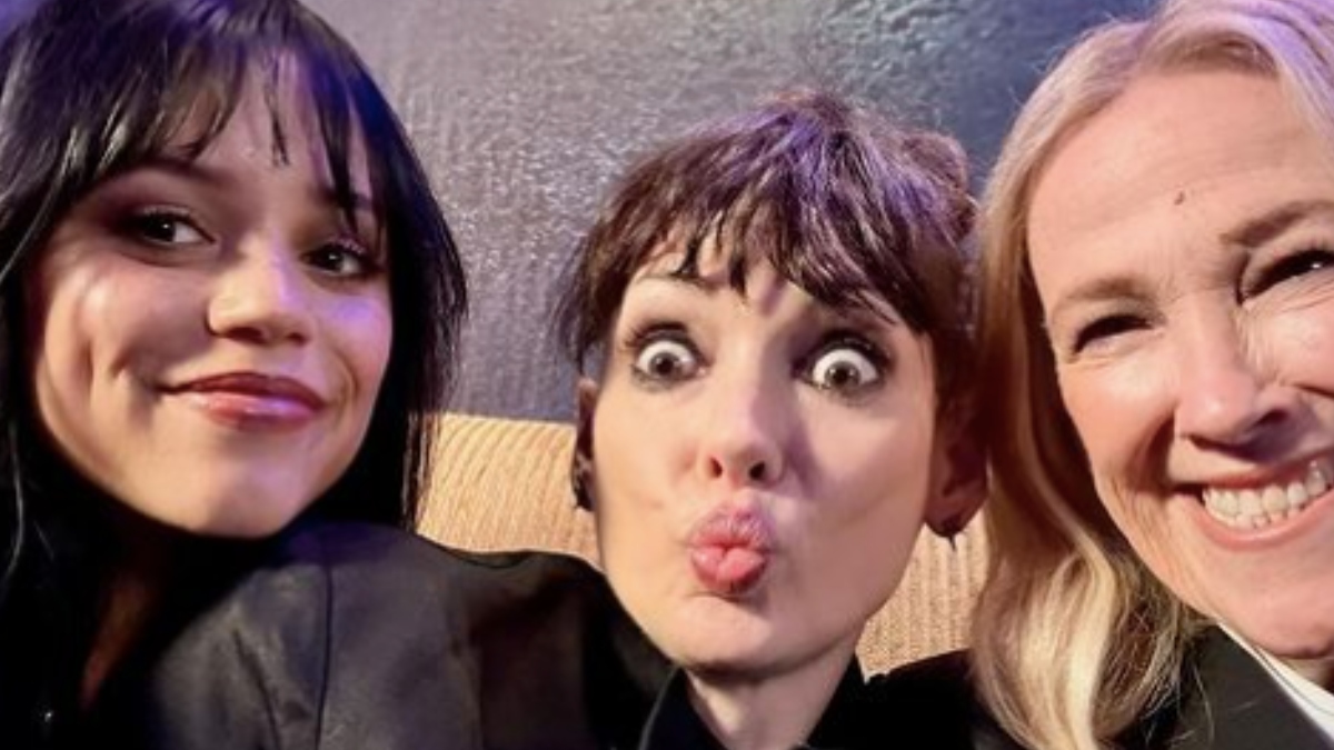 ‘I Am Not Emotionally Able To Handle This’: A Photo of the ‘Beetlejuice ...