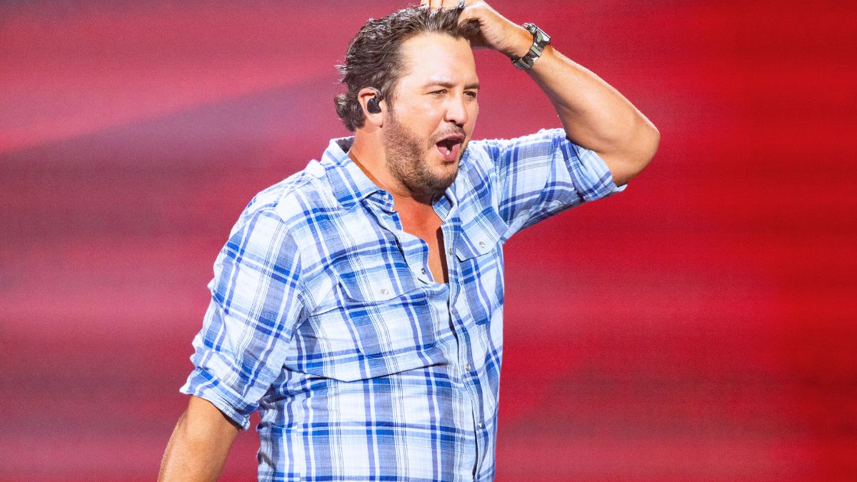 What Happened to Luke Bryan’s Sister? Explained