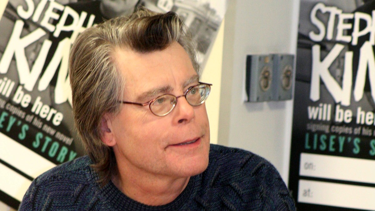 'A Trump Victory Is Essential': Stephen King Doesn't Know You, But He ...